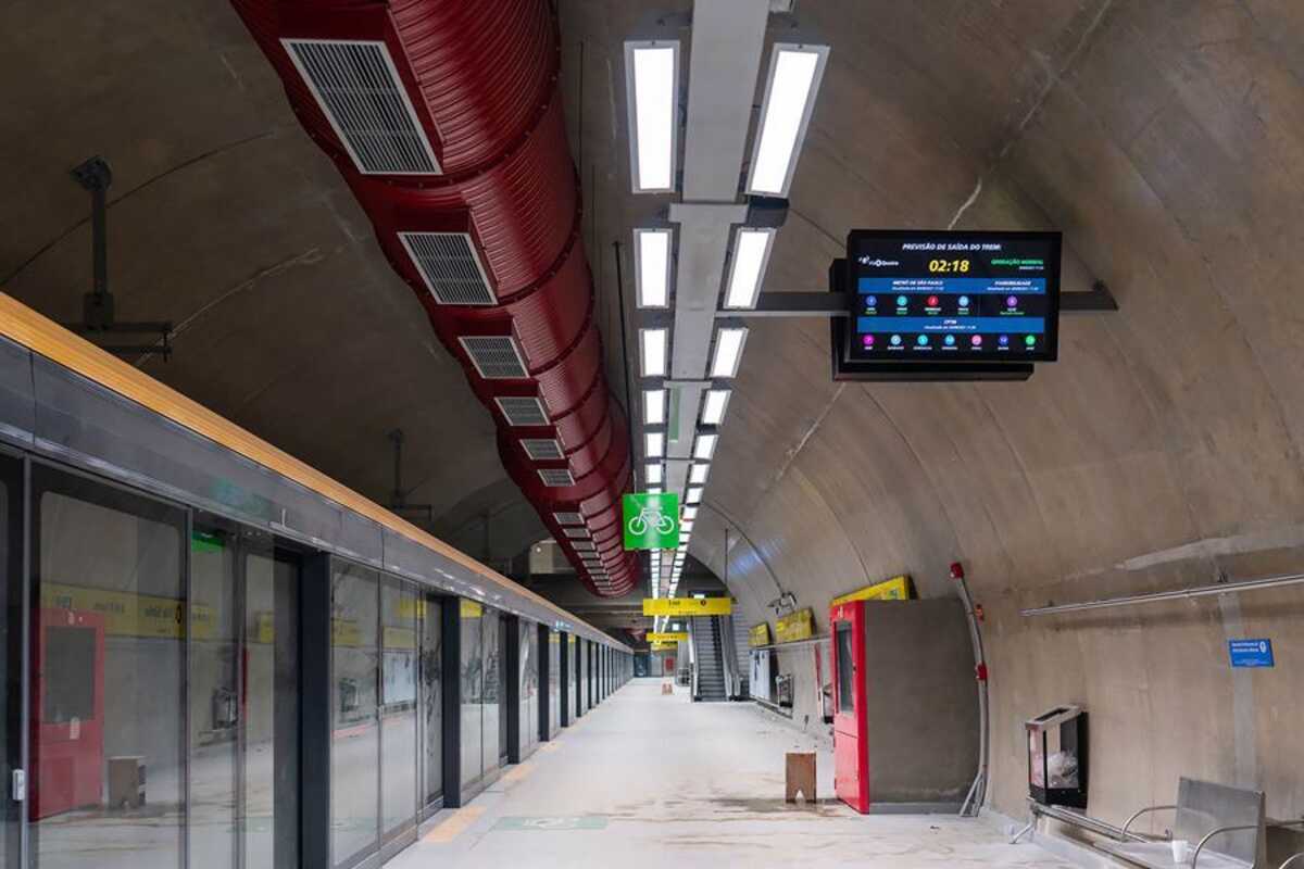 Linha 4-Amarela do Metrô recebe mostra com artistas de Taboão da Serra ...