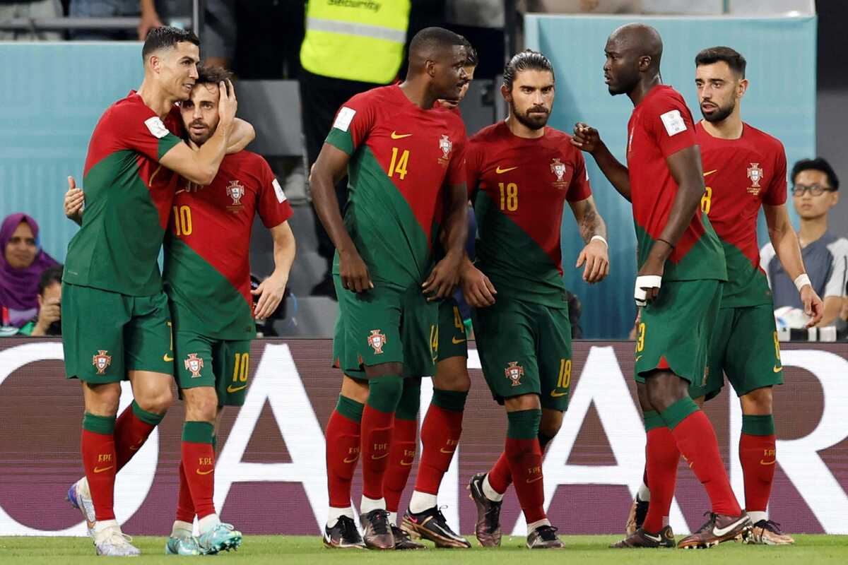 CR7 bate recorde, e Portugal vence Gana na Copa em jogo eletrizante ...