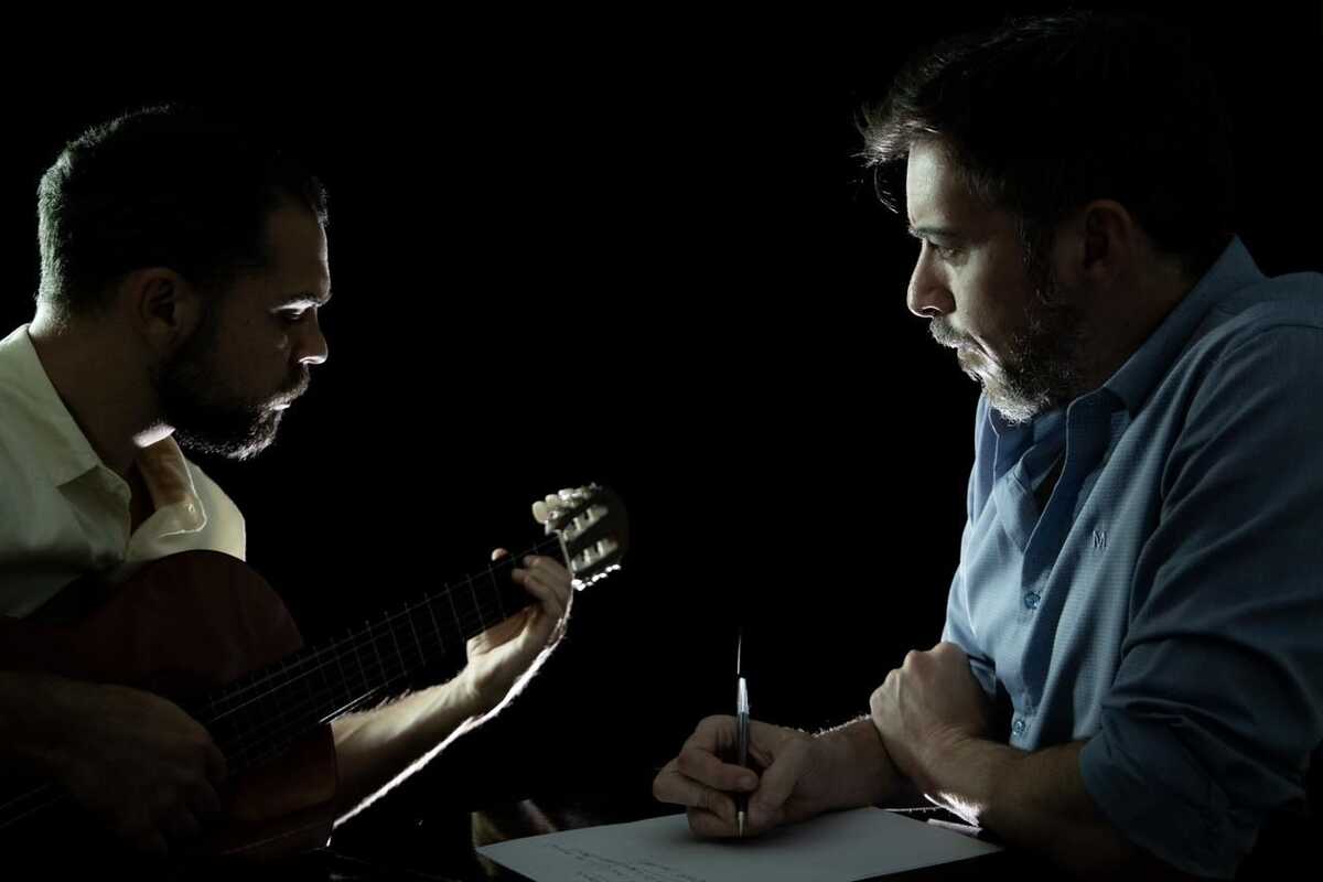 Nomes do samba de SP, Cadu Ribeiro e Arthur Favela lançam álbum Talho ...