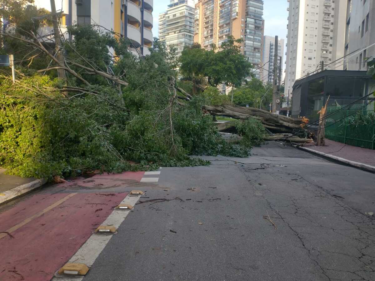 Moradores da região de Moema completam mais de 17 horas sem energia ...