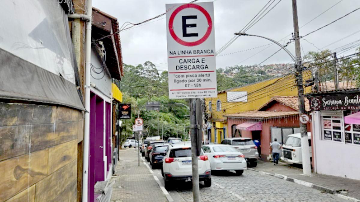 Estacionar no centro de cidade da Grande São Paulo pode gerar multa e ...