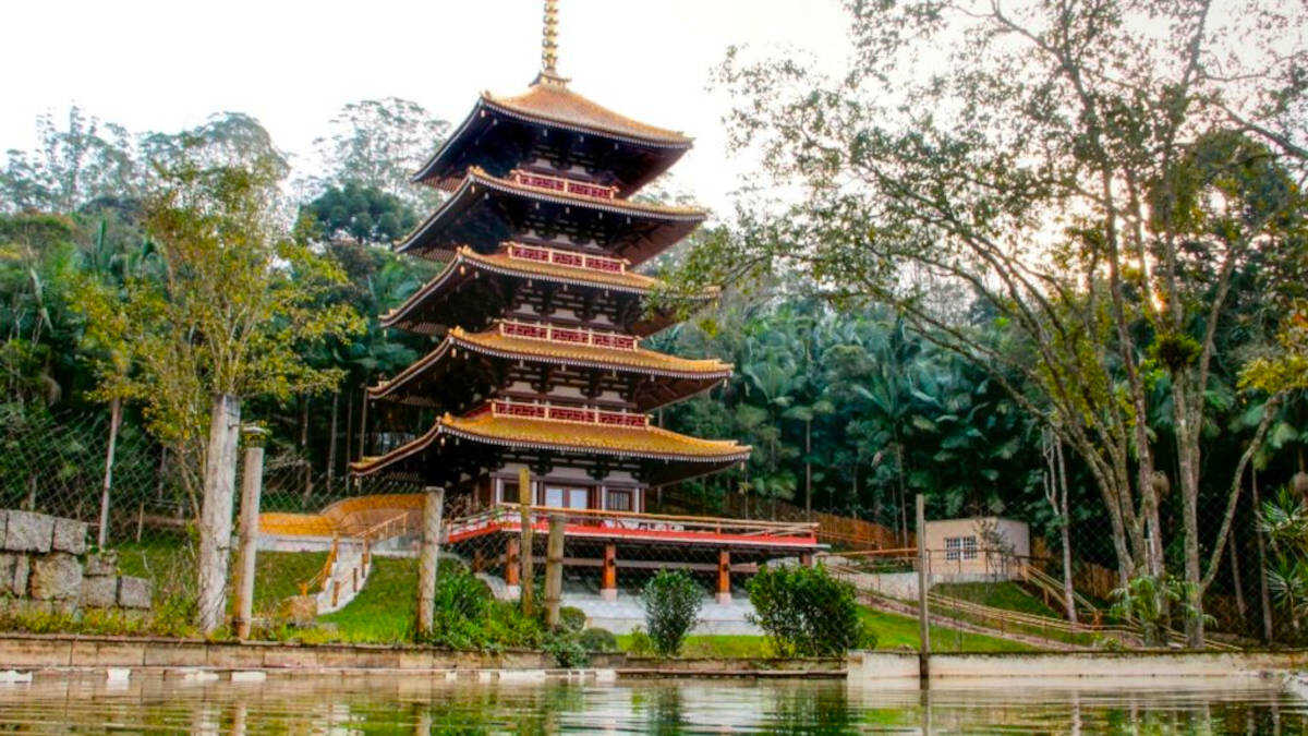 Este parque em SP é um pedaço do Japão onde a beleza impressiona ...