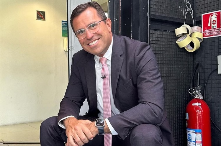 Rodrigo Bocardi volta à TV neste domingo após deixar a Globo - Gazeta ...