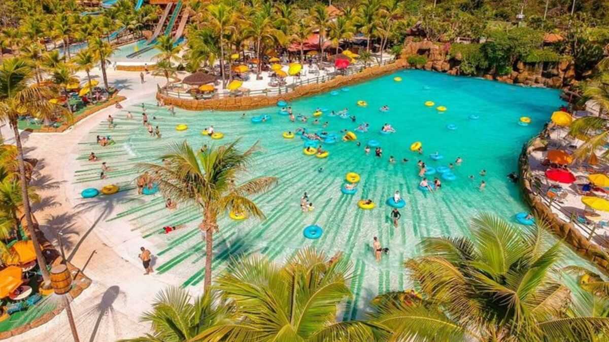 Maior parque aquático da América Latina está perto de inaugurar ...
