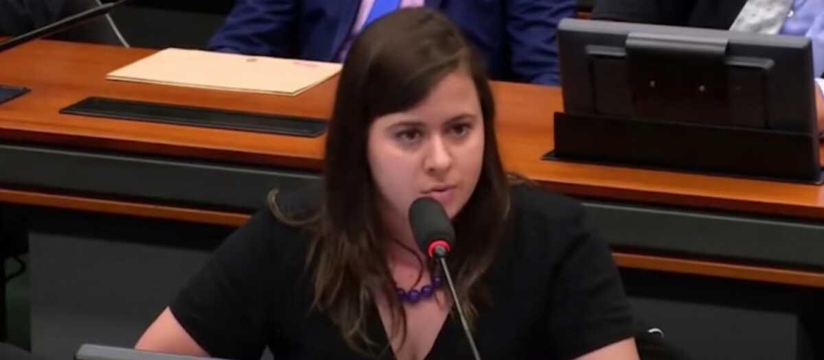 Após assassinato do irmão, Sâmia Bomfim se licencia do cargo de ...