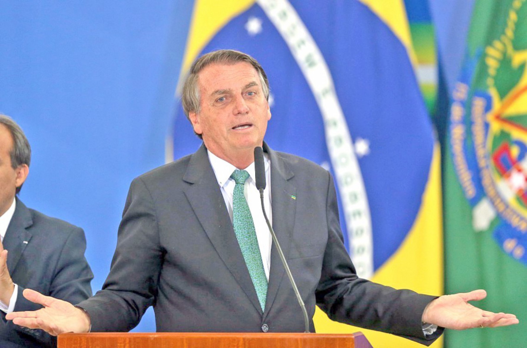 Petrópolis: Bolsonaro diz não ser possível prevenir todas as tragédias ...