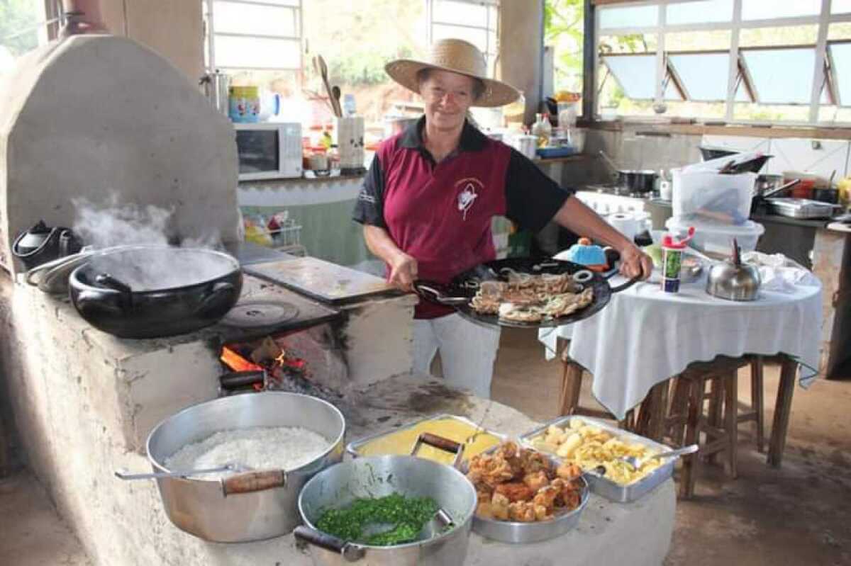 Sítio em Igaratá oferece o melhor da comida caipira local para turistas ...